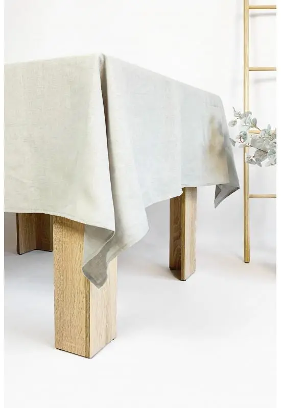 Linen Tablecloths in Various Colors, Sizes | Weddings and Everyday