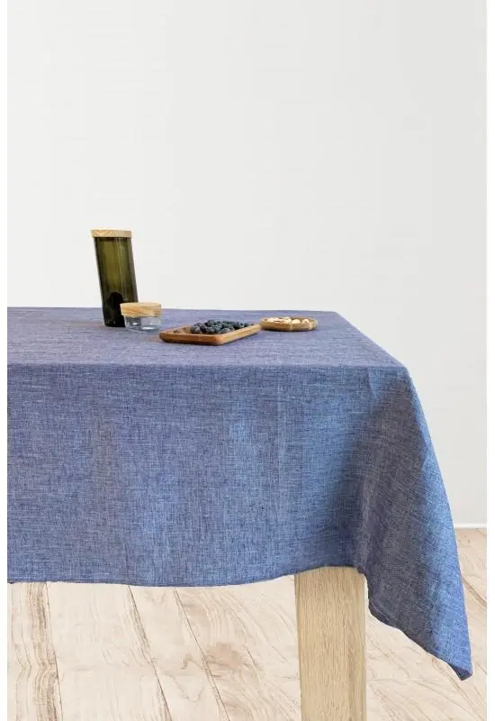 Linen Tablecloths in Various Colors, Sizes | Weddings and Everyday