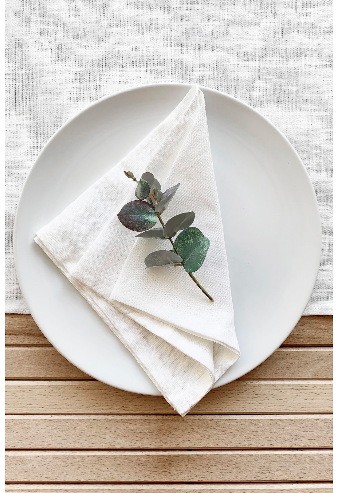 Linen Cloth Linen napkins for Weddings and Dinners - White and Elegant